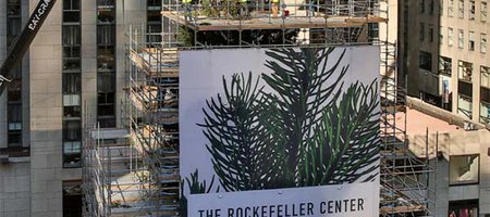 Tree Topper’s Three Million Swarovski Crystals Come to Life at ...