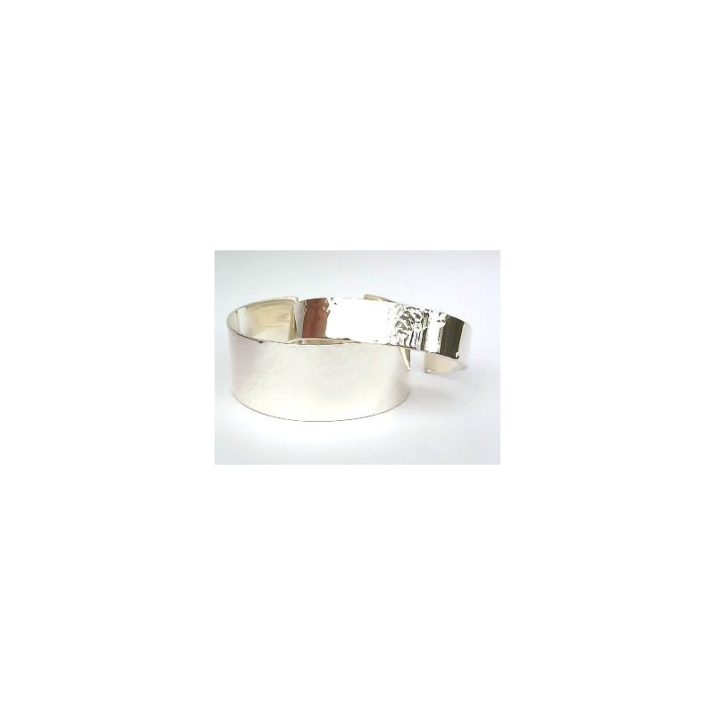 Constantine Designs Narrow Hammered Cuff 6-526 - Herbin Jewellers